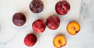 Santa Rosa Plums: Description, Flavor, Benefits, And Uses - Gardeners ...