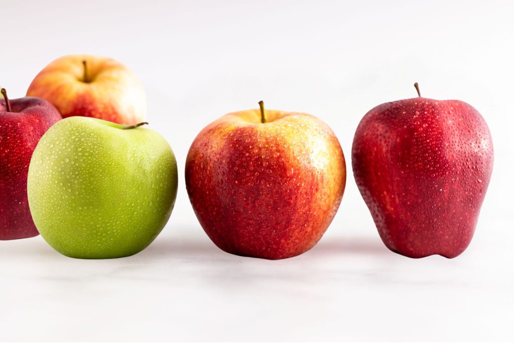 Apple Types and Varieties: A Comprehensive Overview